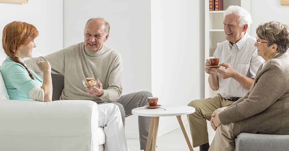 Moving Into a Retirement Community: What to Know